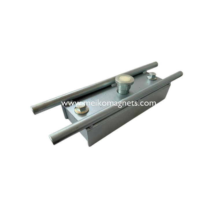 China Precast Concrete Push Pull Button Magnets with Sided Rods ...